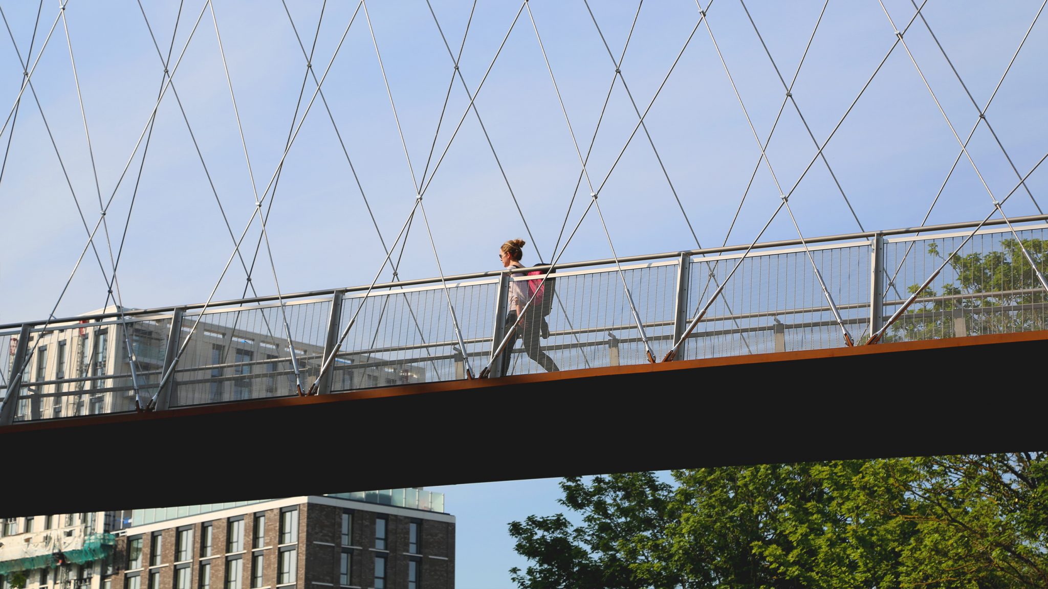 Chiswick Park Footbridge - Expedition Engineering