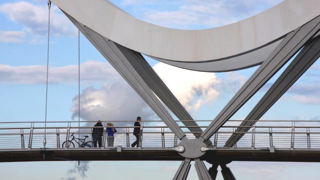 Infinity Bridge - Expedition Engineering